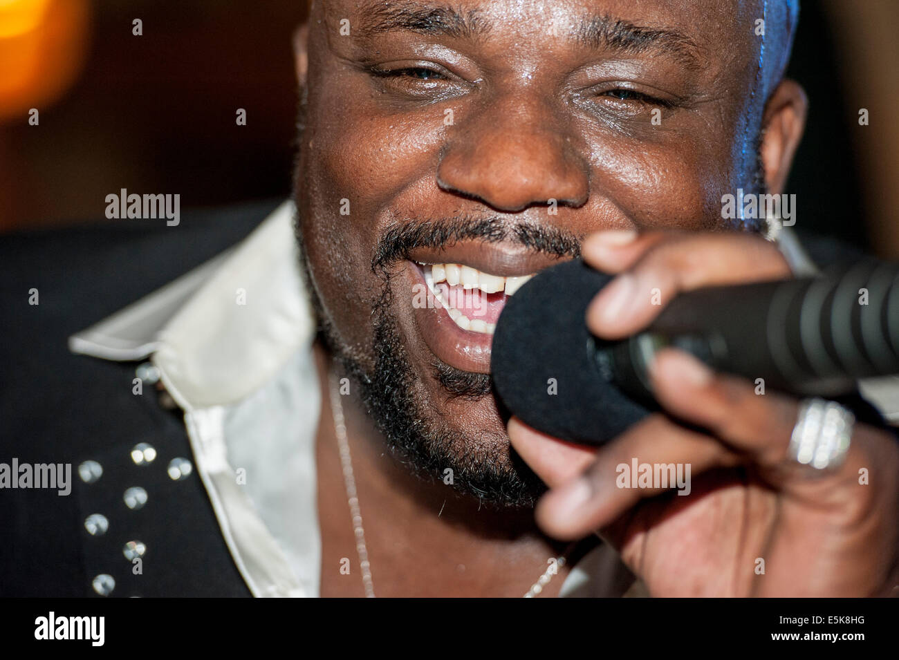 Bald singer hi-res stock photography and images - Alamy