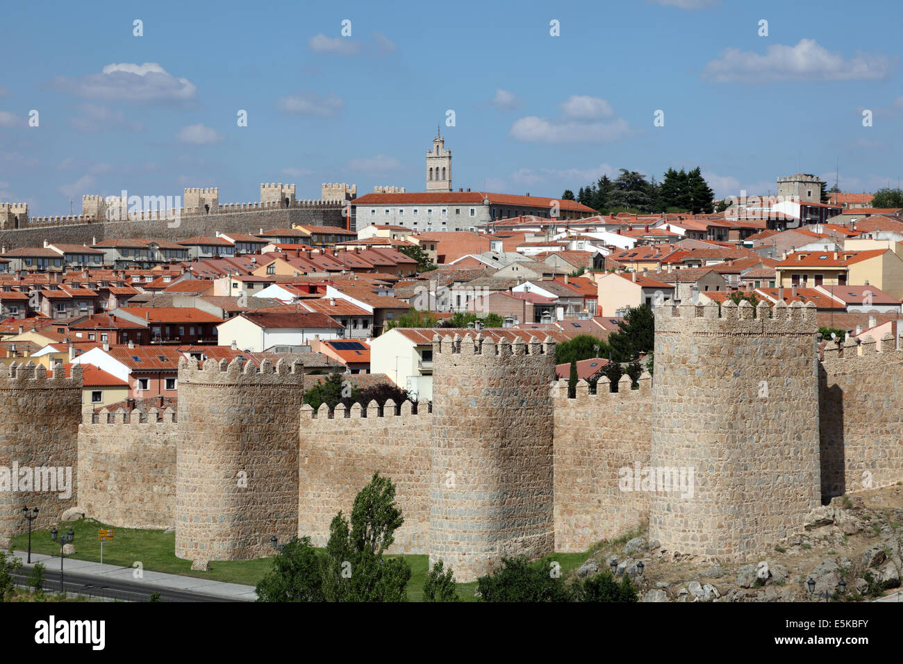 Medieval city walls of Avila, Castilla y Leon, Spain Stock Photo - Alamy