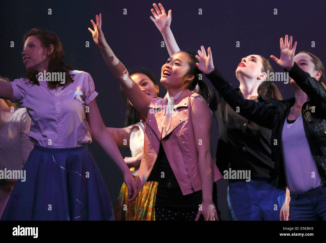 Musical performance hi-res stock photography and images - Alamy