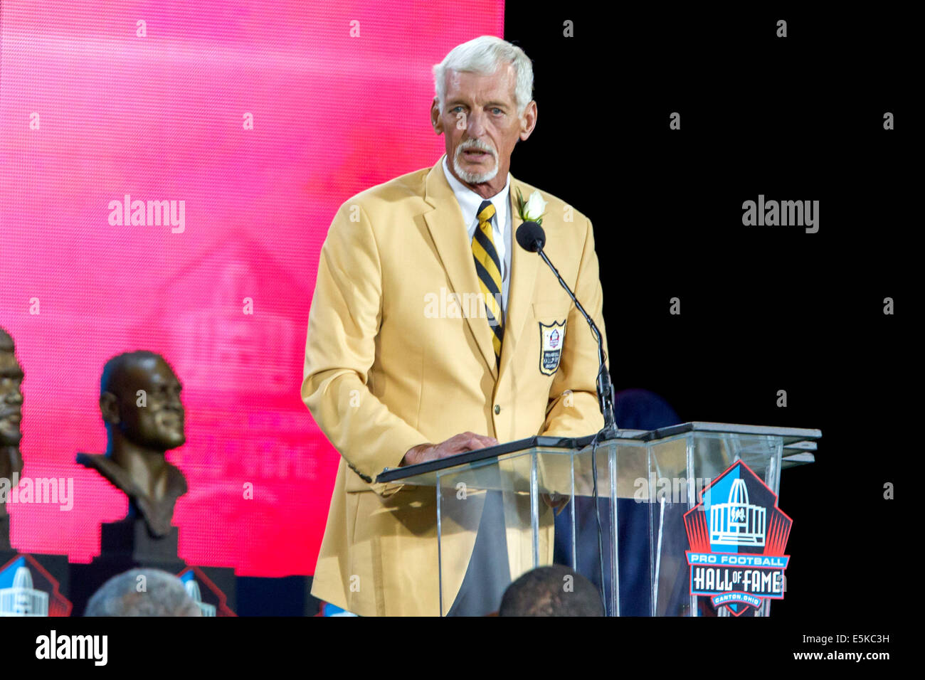 Canton, Ohio, USA. 2nd Aug, 2014. RAY GUY addresses the crowd at his ...