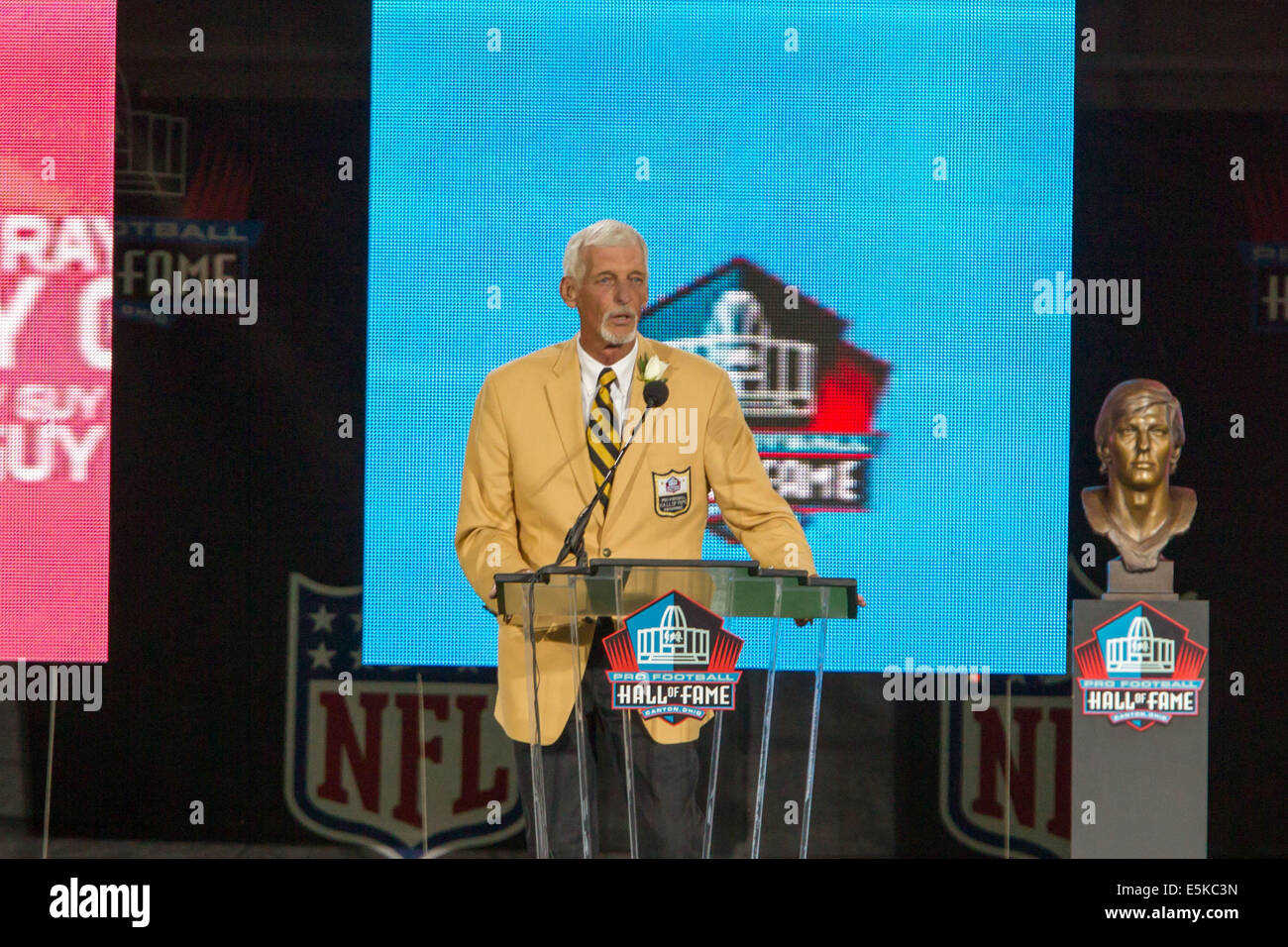 Canton, Ohio, USA. 2nd Aug, 2014. RAY GUY addresses the crowd at his ...