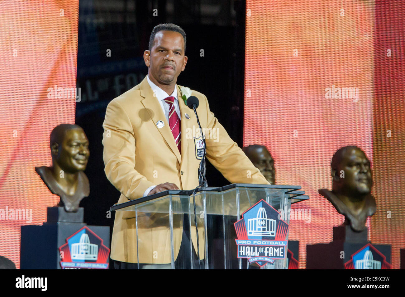 Canton, Ohio, USA. 2nd Aug, 2014. ANDRE REED addresses the crowd at his ...