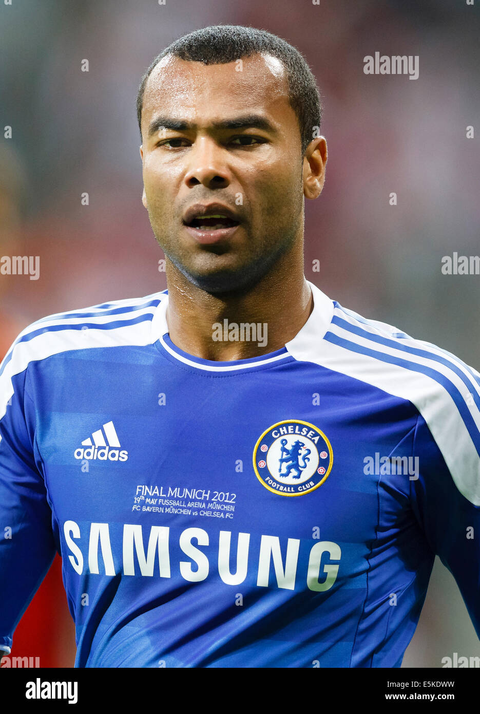 Ashley Cole of Chelsea Stock Photo - Alamy
