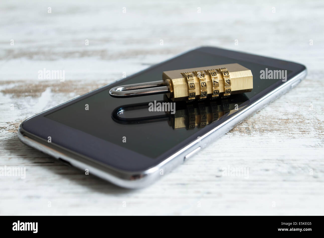 Phone lock code protect hi-res stock photography and images - Alamy
