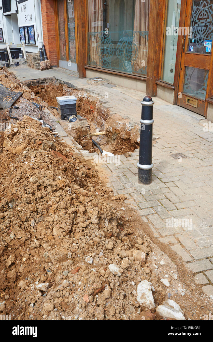 Trench box hi-res stock photography and images - Alamy