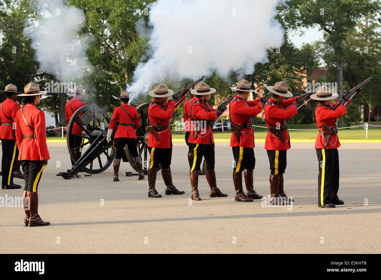 Royal canadian mounted police officers hi-res stock photography and images - Alamy