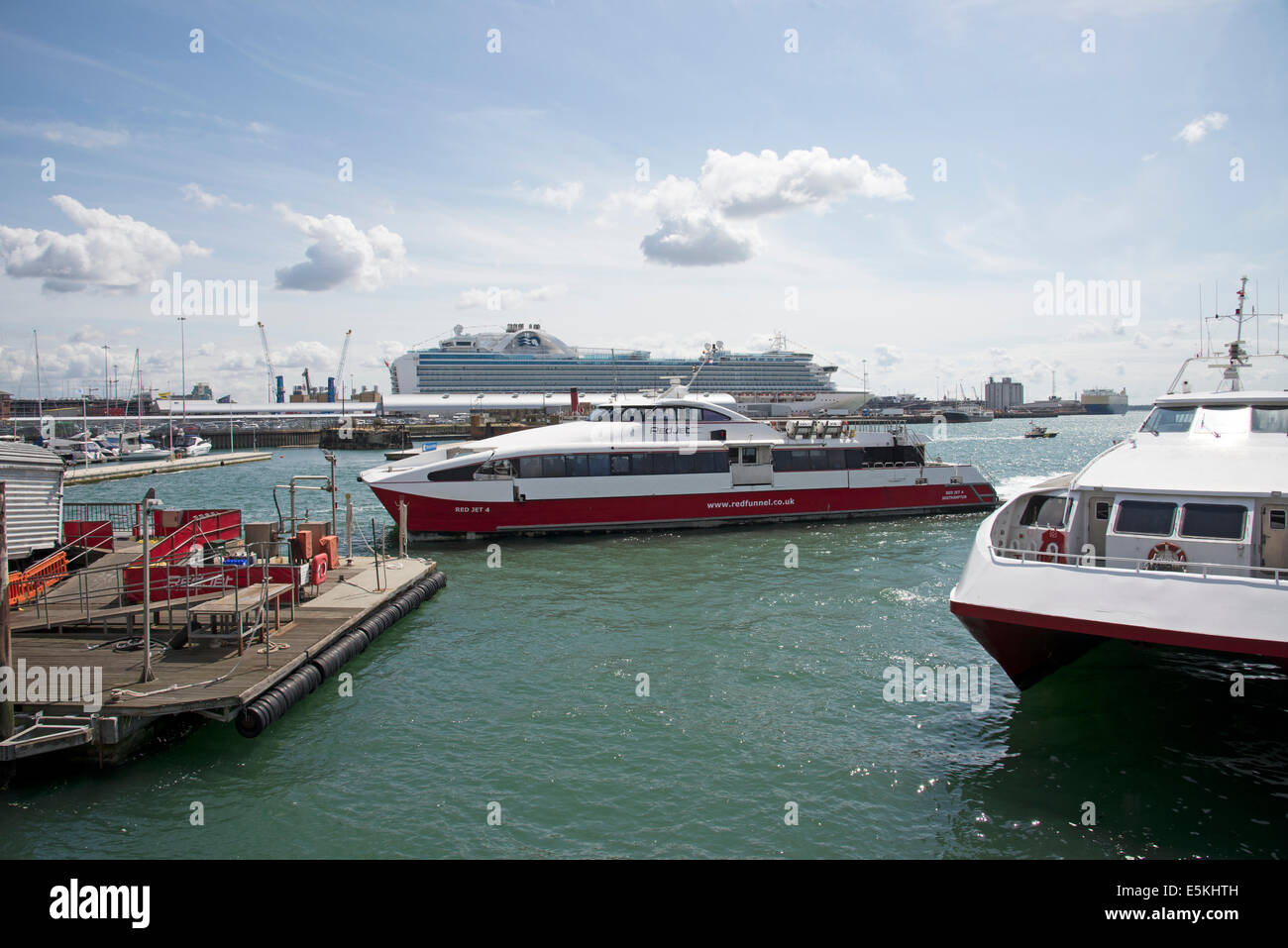 Red Jet catamaran service departing Southampton Terminal for the Isle ...