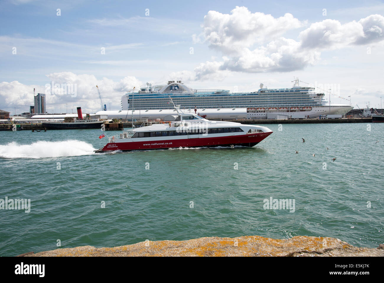 Red Jet service departing Southampton Terminal for the Isle of Wight ...