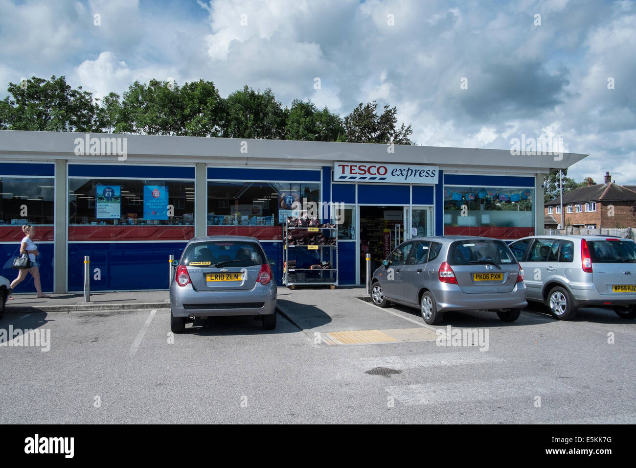 Tesco Express Store Stock Photo - Alamy
