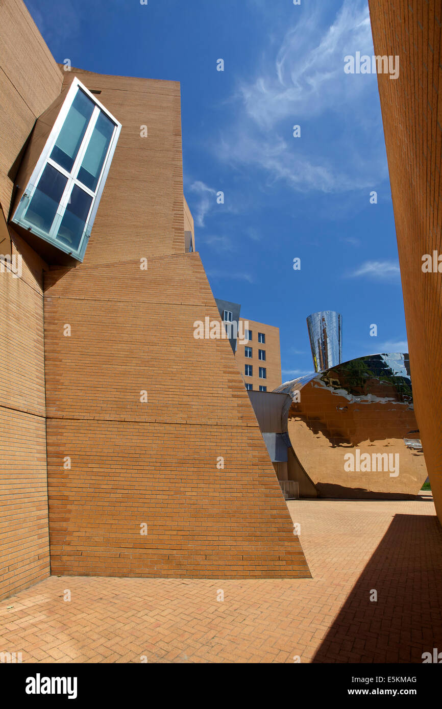 Boston university campus hi-res stock photography and images - Alamy