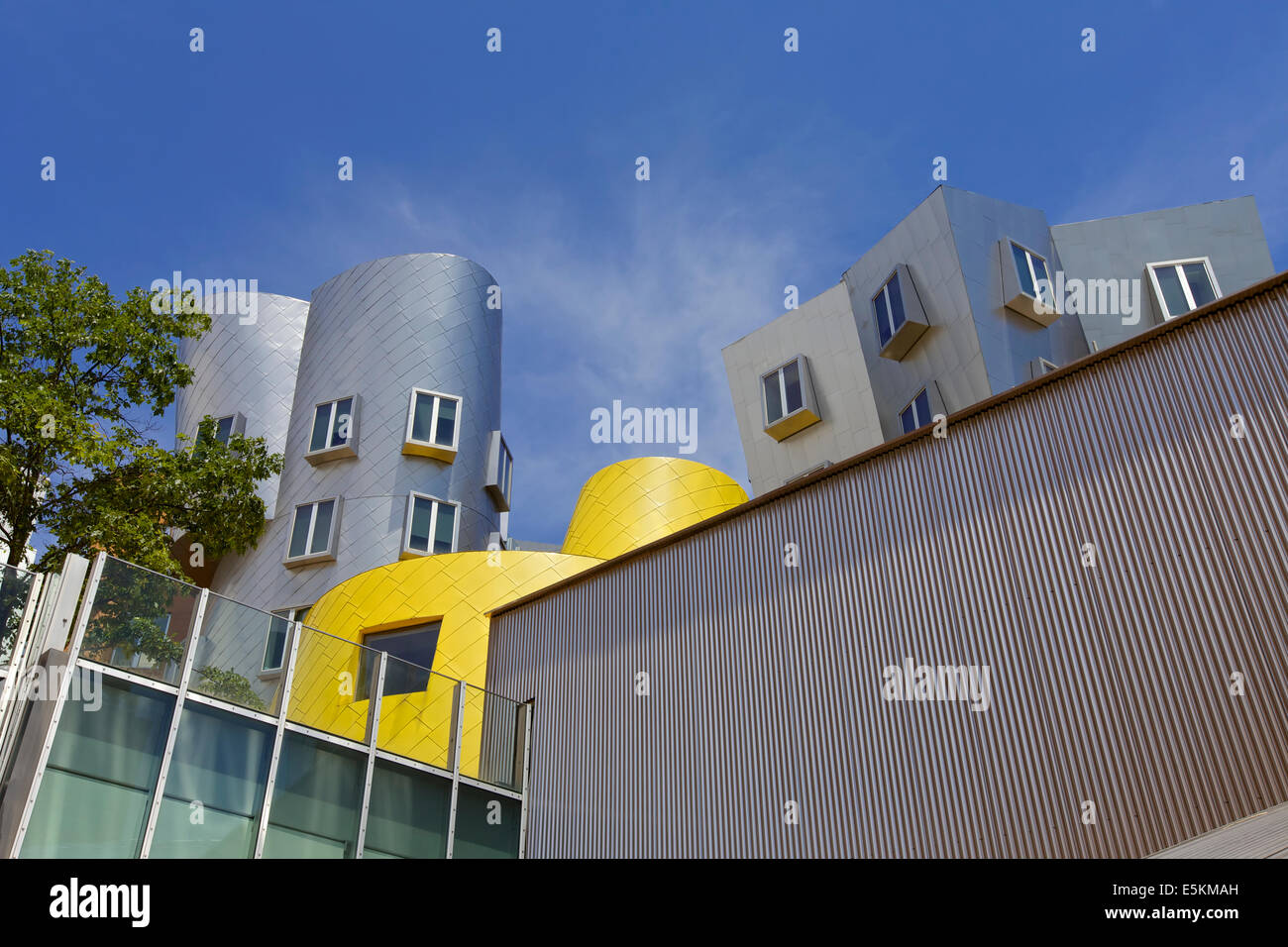 Mit modern hi-res stock photography and images - Alamy