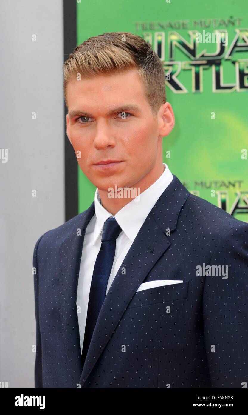Los Angeles, CA, USA. 3rd Aug, 2014. Pete Ploszek at arrivals for ...