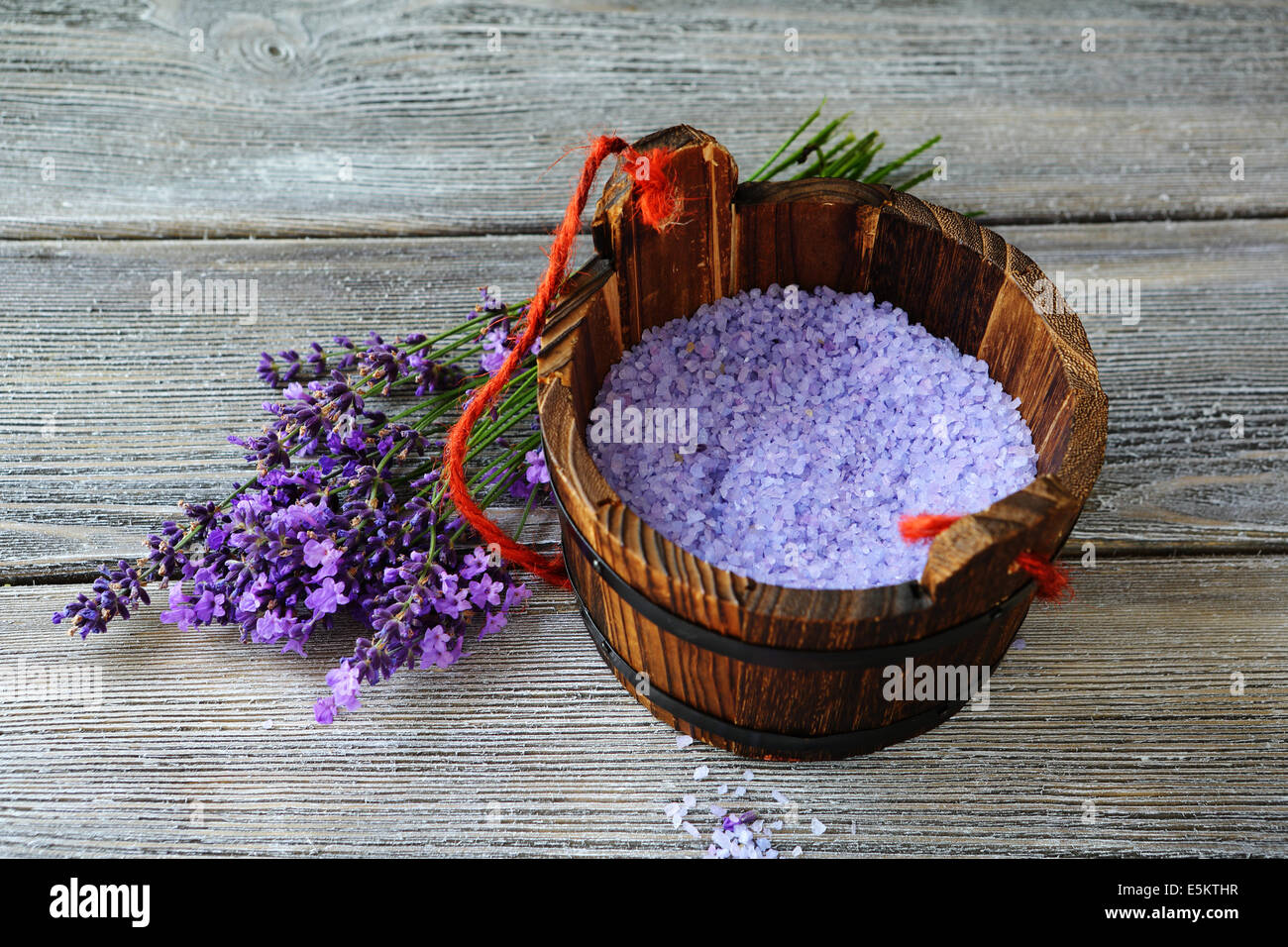 Aromatic bath salt and bunch of lavender, spa Stock Photo - Alamy