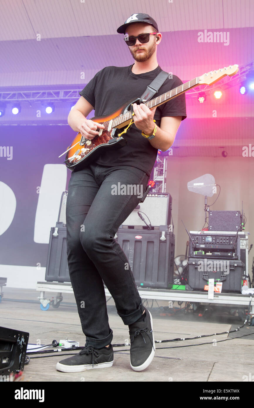 Chicago, Illinois, USA. 3rd Aug, 2014. Guitarist DANIEL KONGOS of the ...
