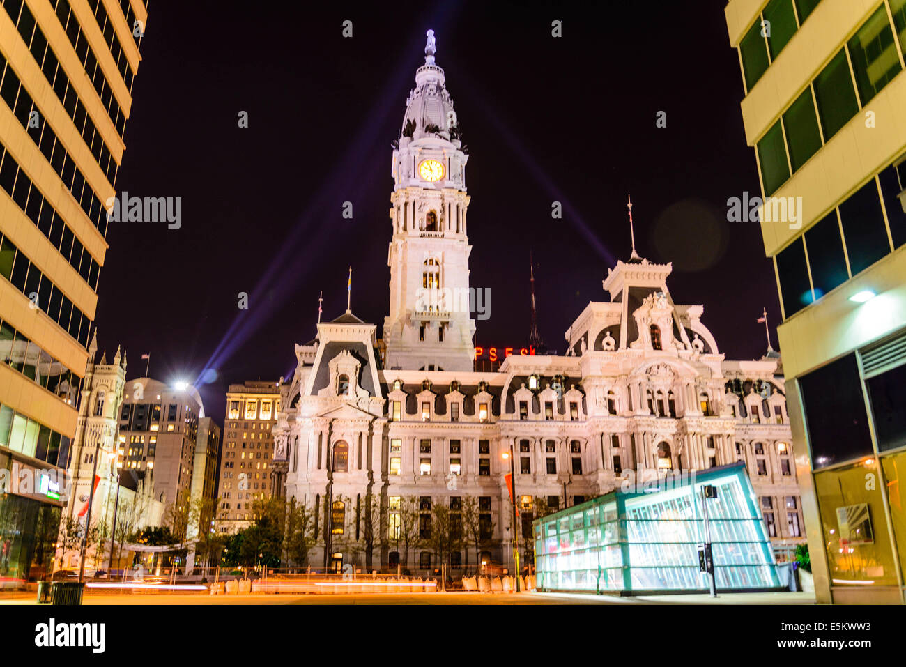 Downtown philadelphia hi-res stock photography and images - Alamy