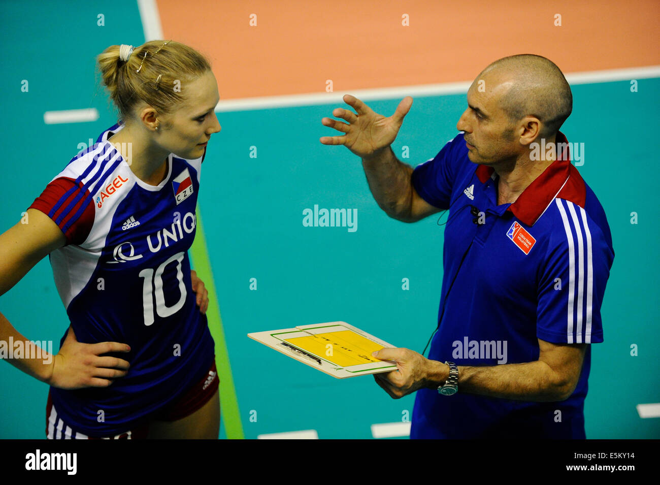Michala Kvapilova of Czech Republic, left, and Czech Republic's coach ...