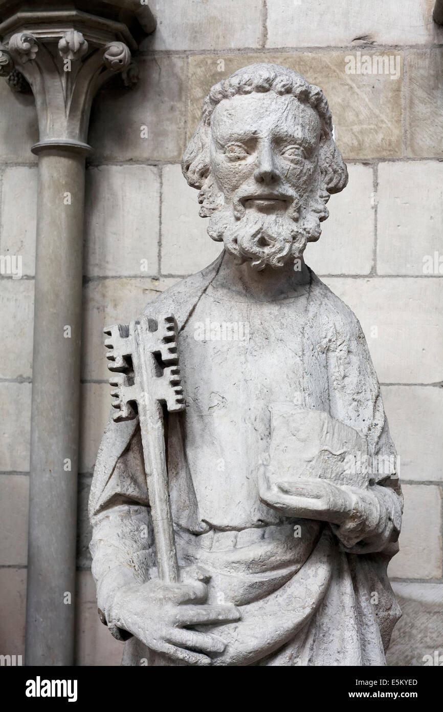 Saint peter key sandstone figure hi-res stock photography and images ...