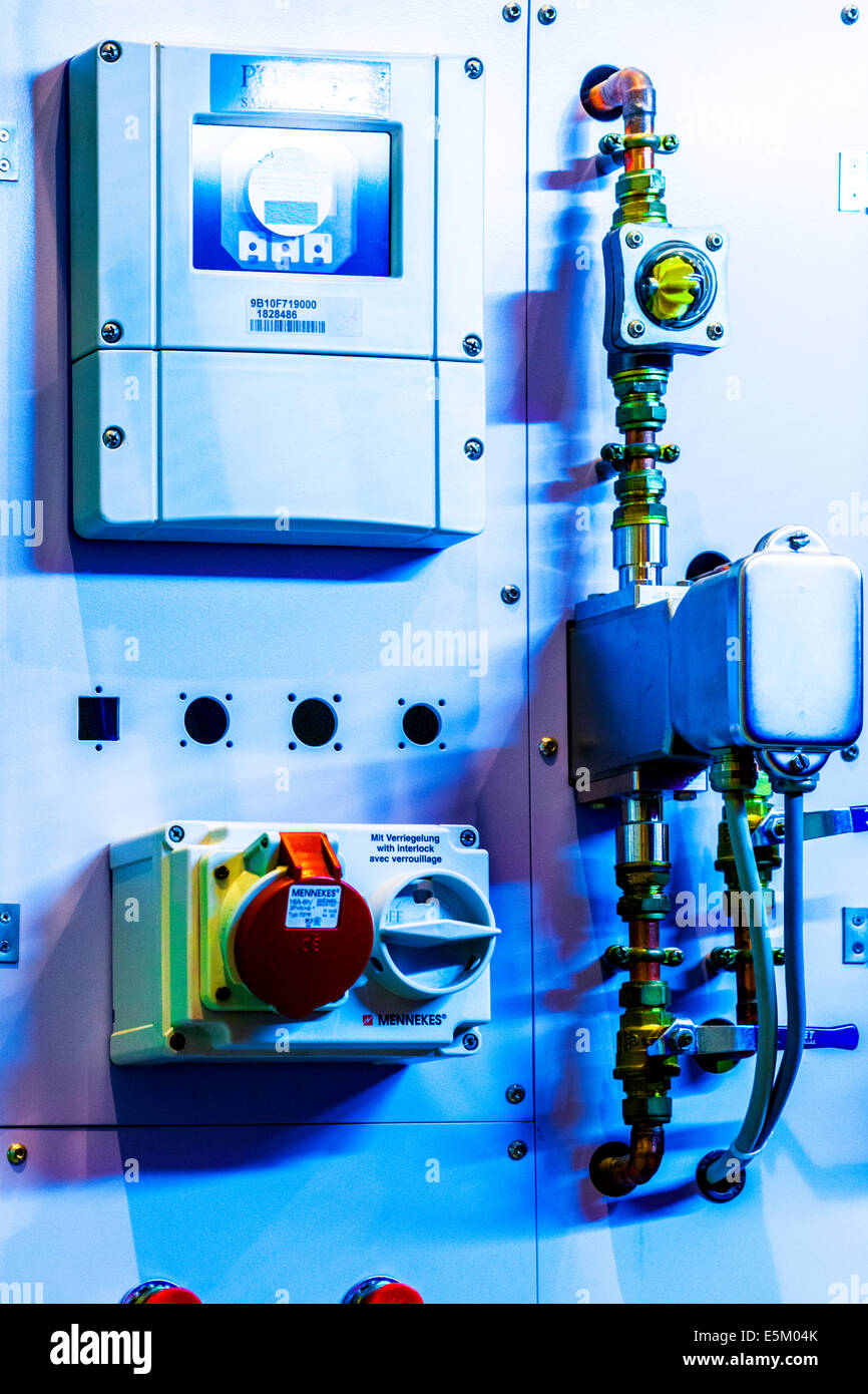 Part of Polref, a polarised neutron reflectometer Stock Photo - Alamy