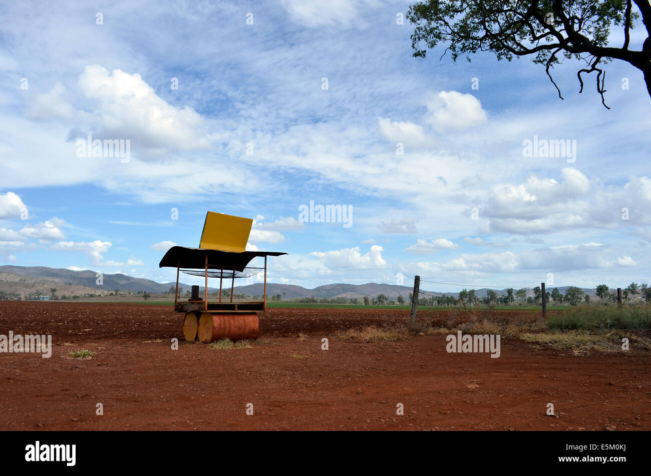 Empty stall hi-res stock photography and images - Alamy
