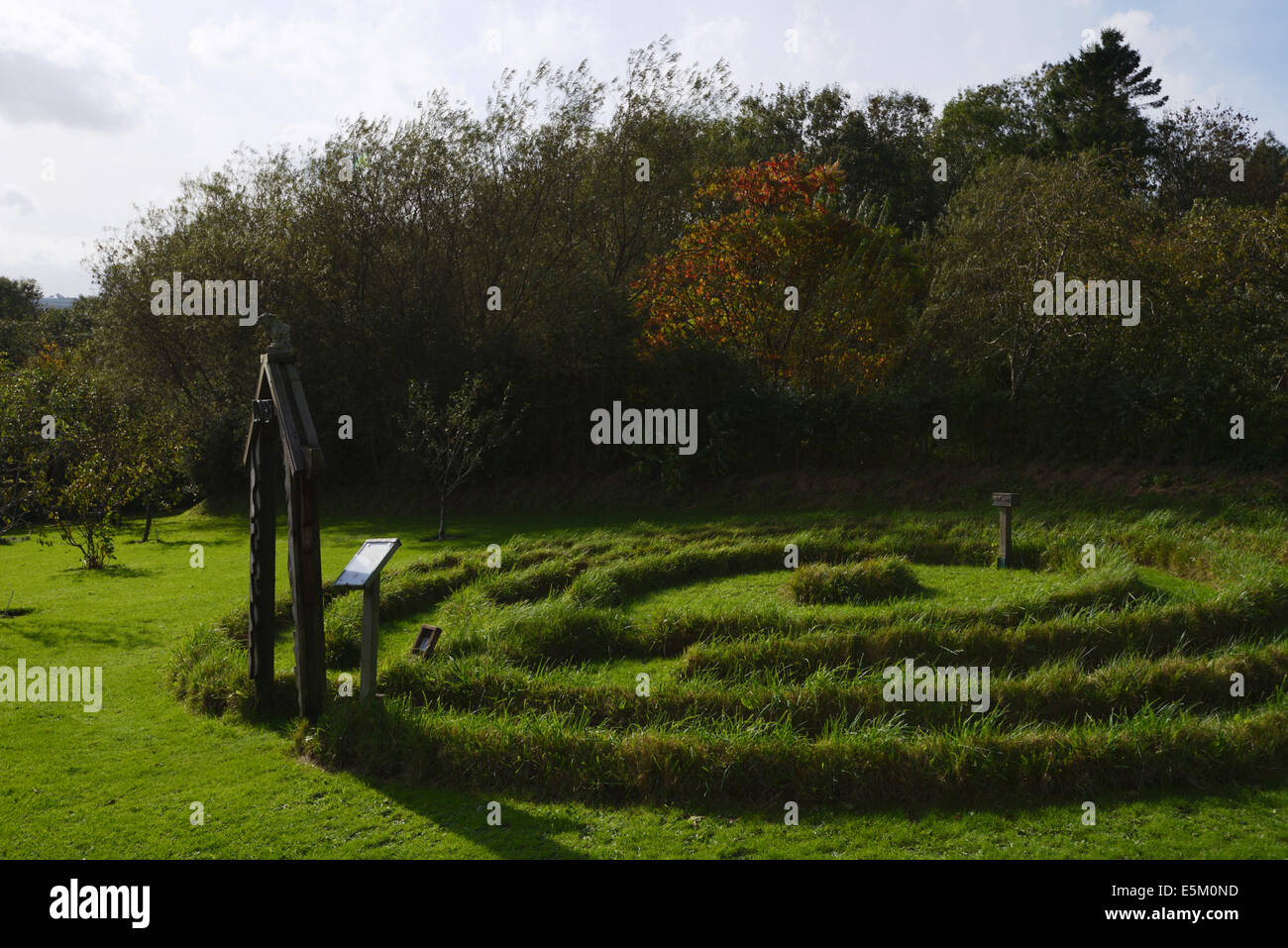 Turf labyrinth hi-res stock photography and images - Alamy