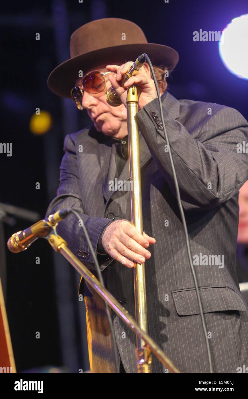 Van morrison hi-res stock photography and images - Alamy