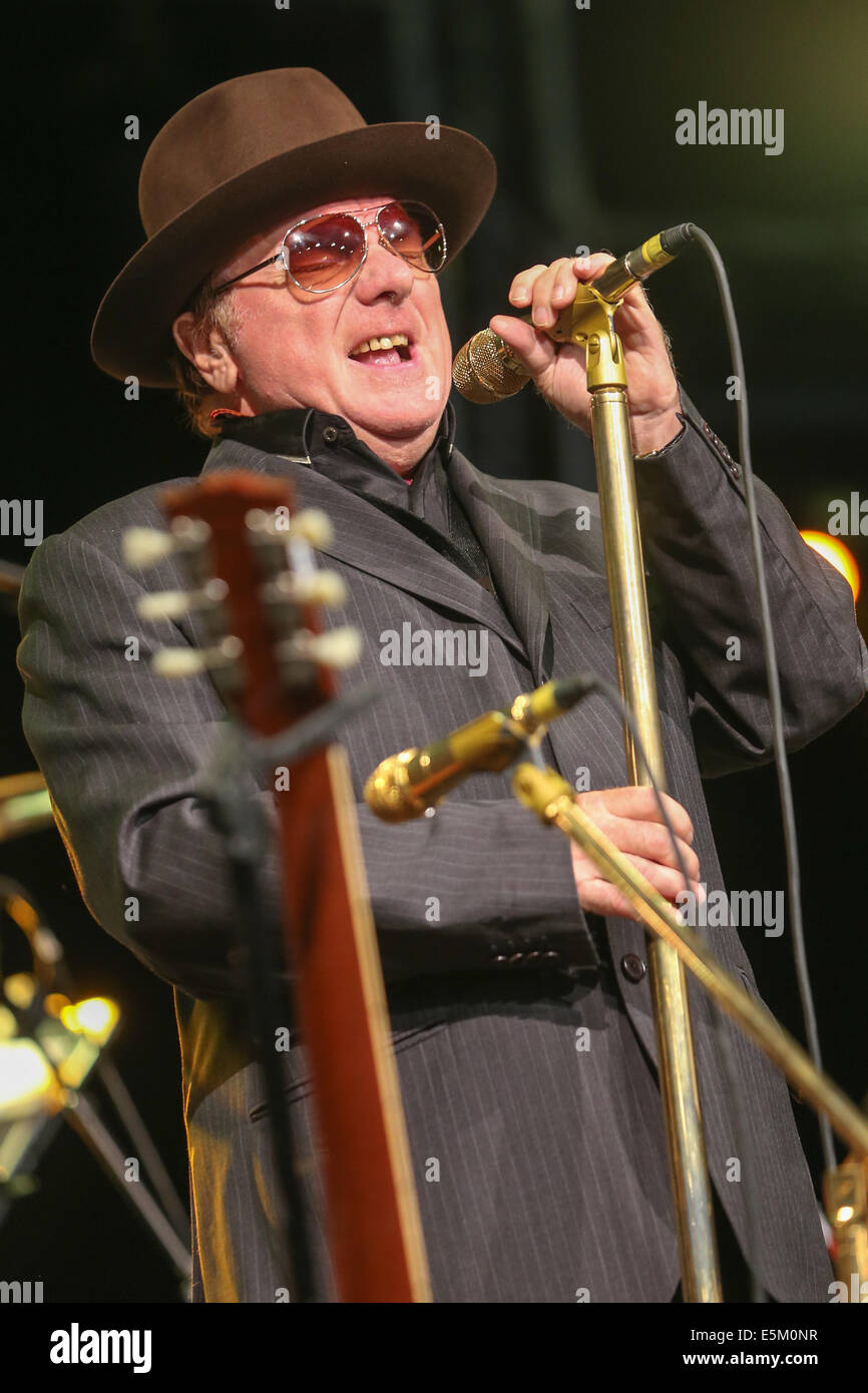IRISH SINGER VAN MORRISON HEADLINING THE CAMBRIDGE FOLK FESTIVAL ON ...