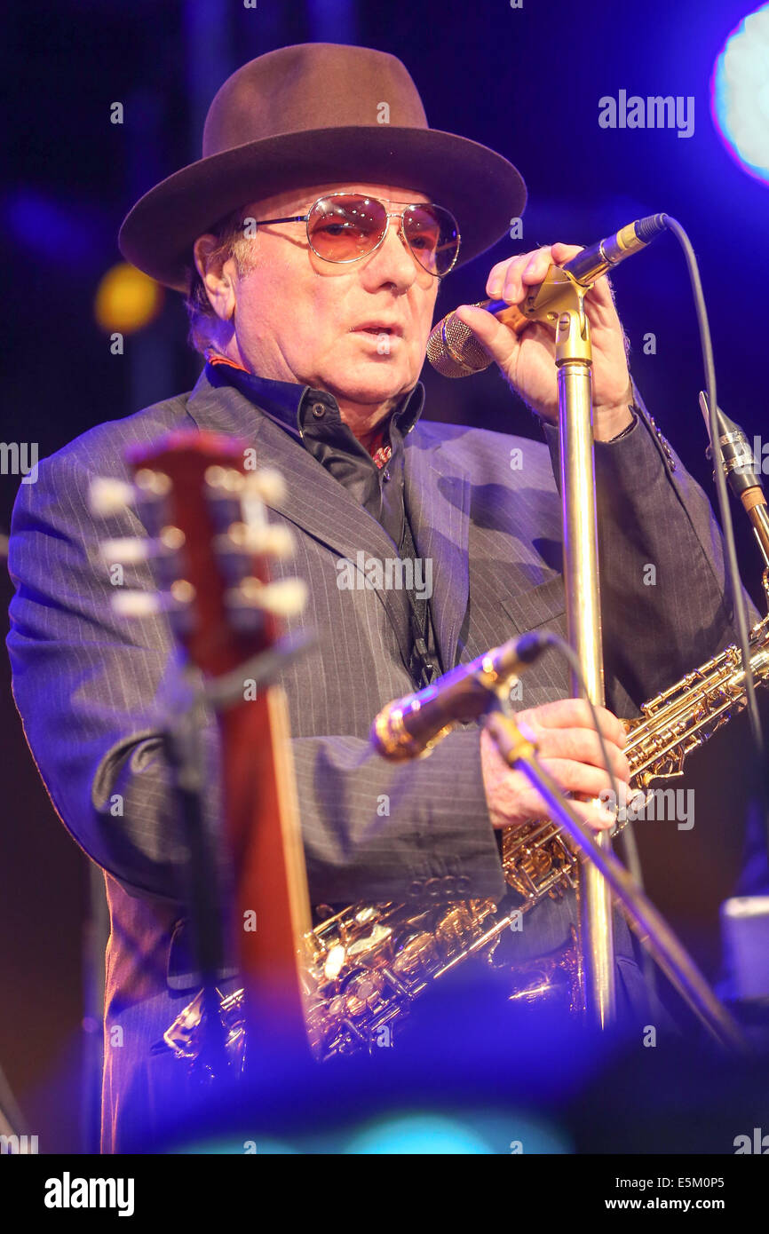 Van morrison 2014 hi-res stock photography and images - Alamy