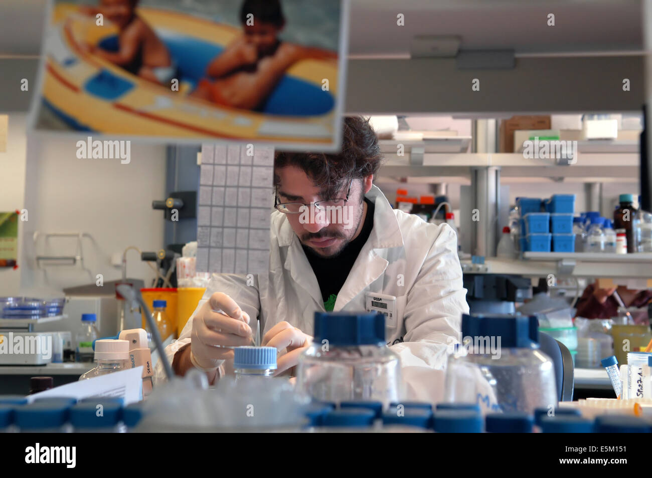 Europe laboratory hi-res stock photography and images - Alamy