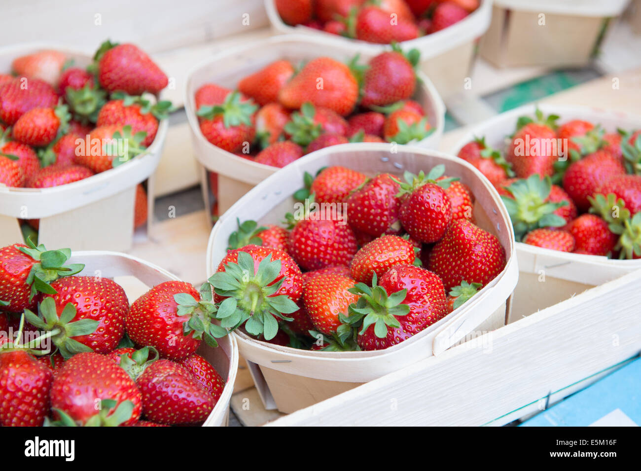 French strawberries market hi-res stock photography and images - Alamy