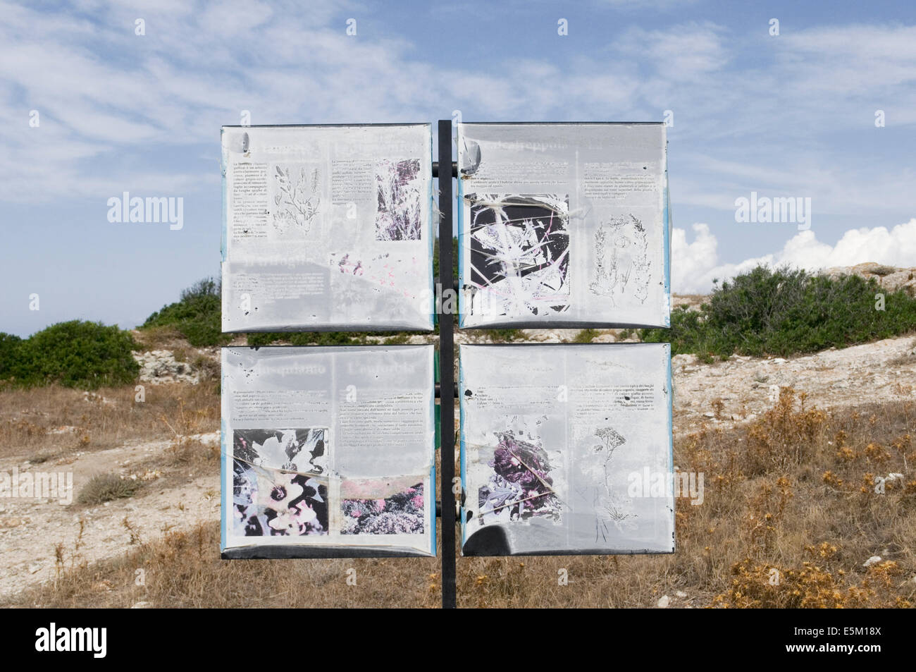 Informative panels hi-res stock photography and images - Alamy