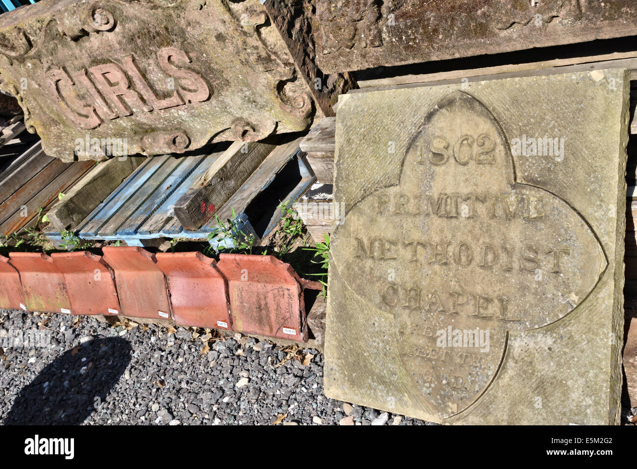 Reclamation yard hi-res stock photography and images - Alamy