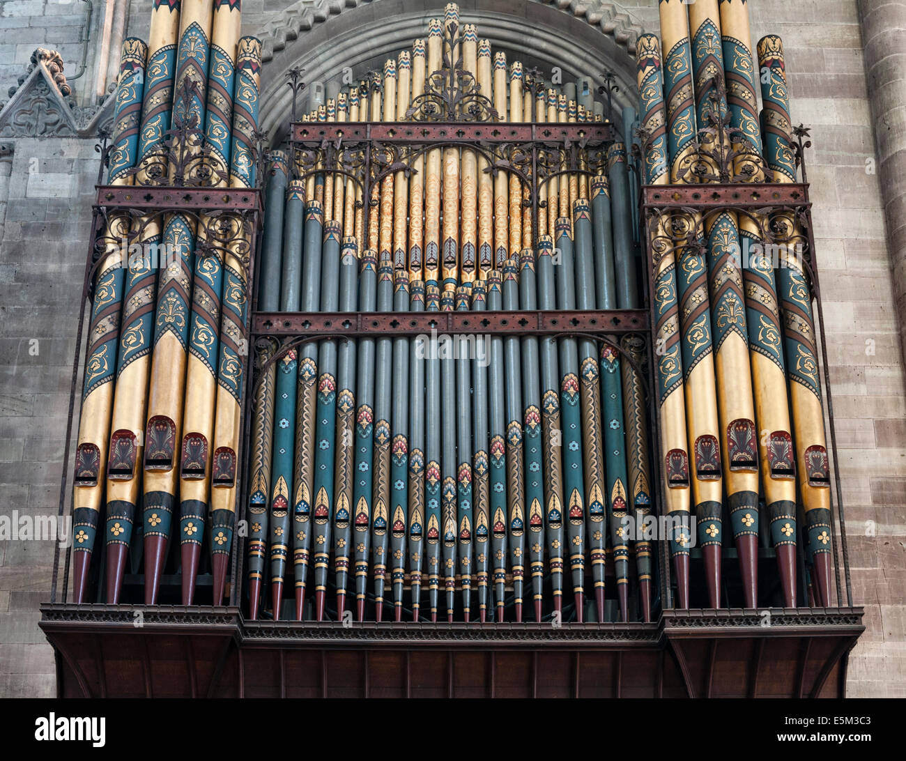 Henry willis organ hi-res stock photography and images - Alamy