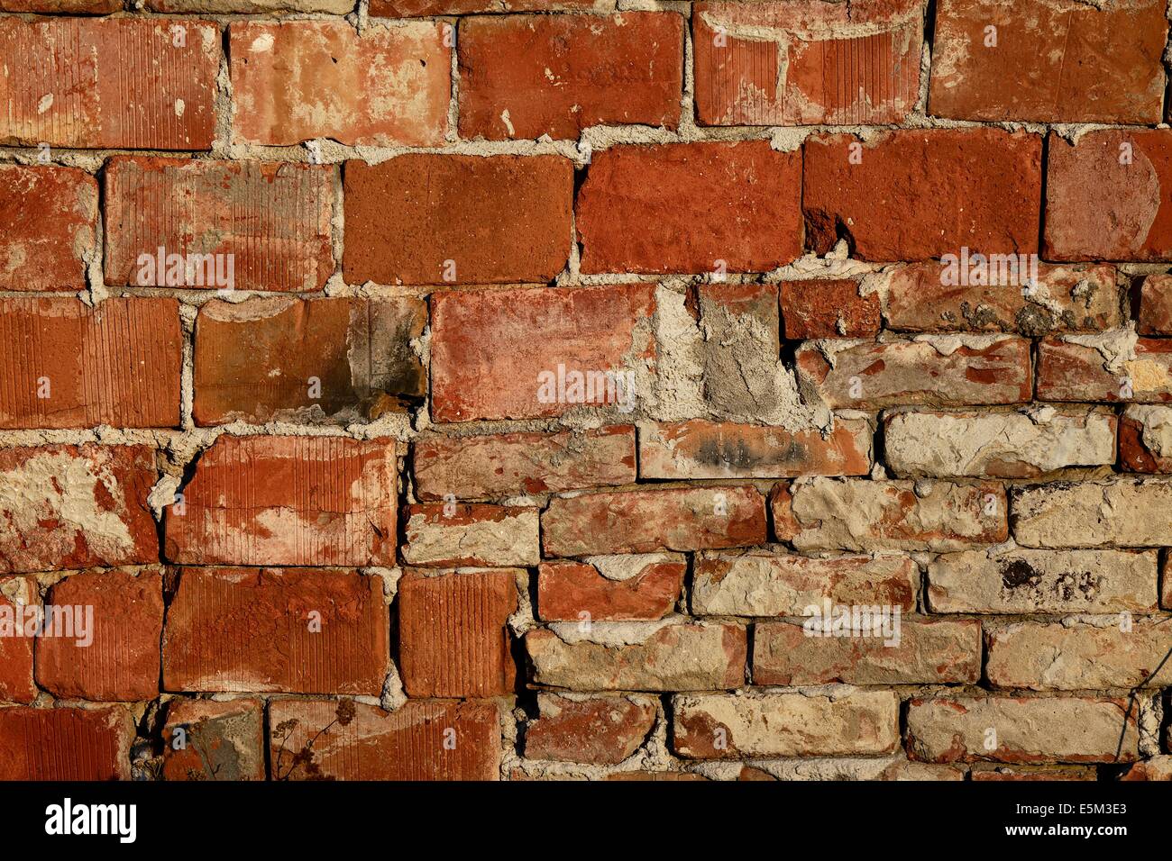 Many small bricks hi-res stock photography and images - Alamy