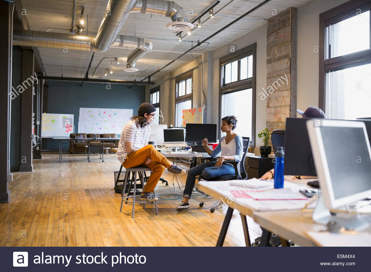 Toiling in the office hi-res stock photography and images - Alamy