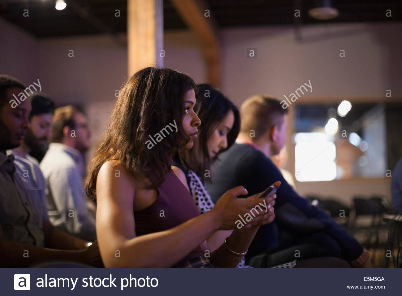 Businessman looking up in crowd hi-res stock photography and images - Alamy