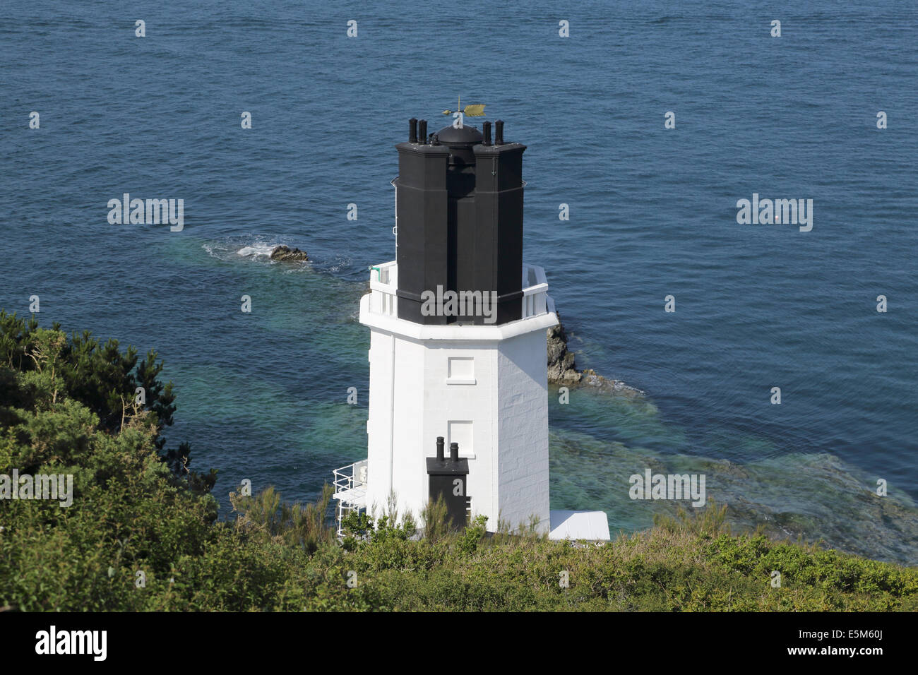 st anthonys head lighthouse on the south cornwall coast Stock Photo - Alamy