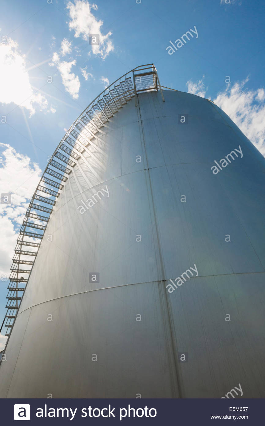 Oil tower blue hi-res stock photography and images - Alamy