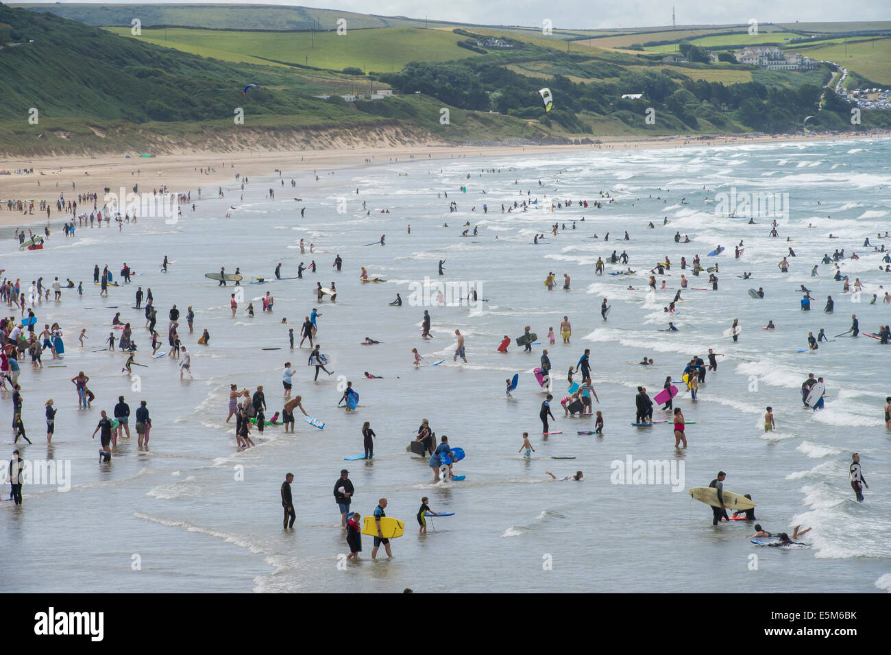 Mass of sunbathers on beach hi-res stock photography and images - Alamy