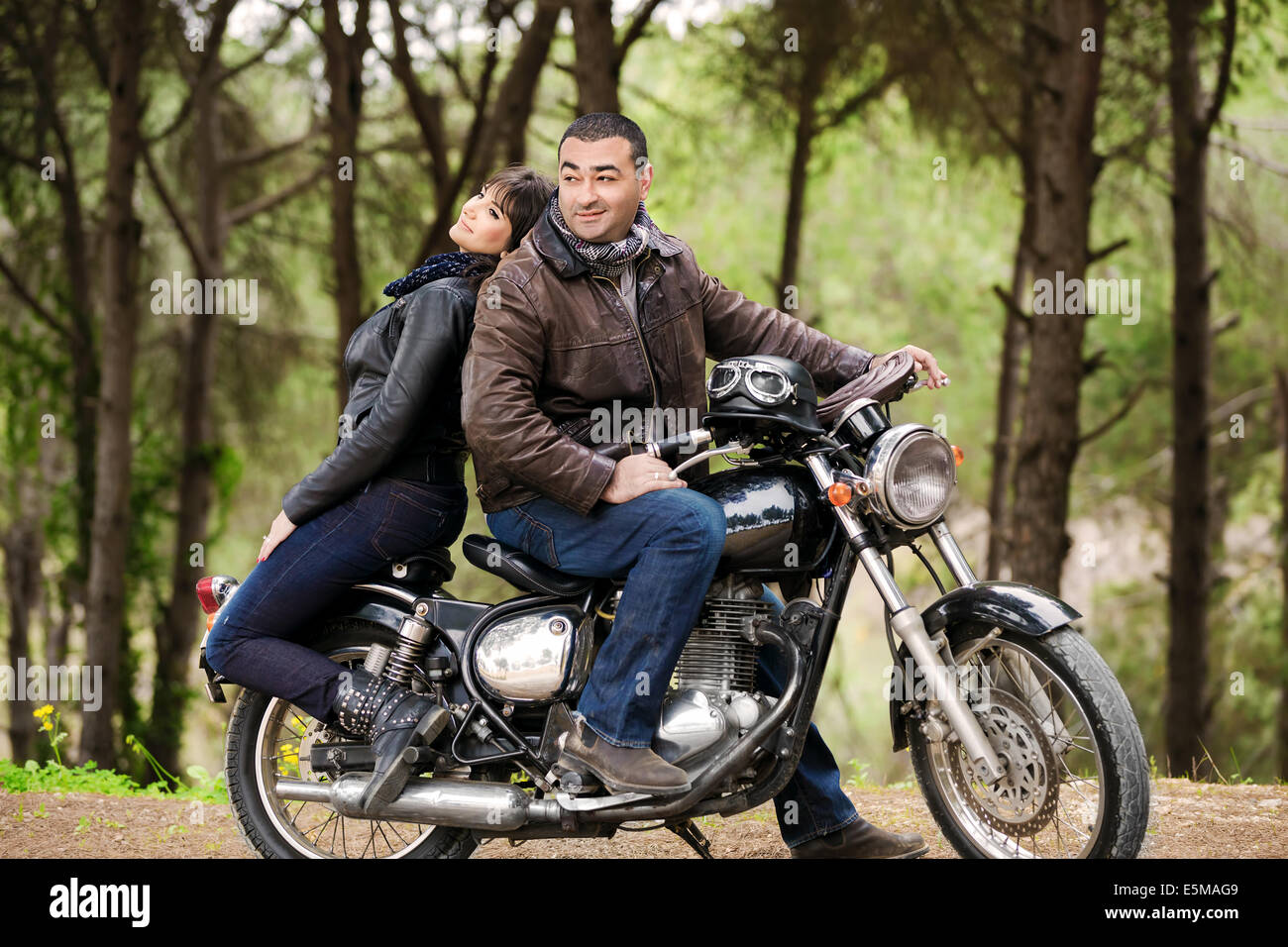 Couple young bikers hi-res stock photography and images - Alamy