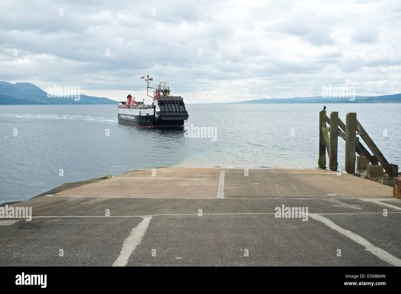 Claonaig Lochranza ferry Stock Photo - Alamy