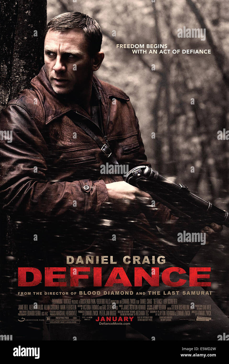 DEFIANCE, Daniel Craig, 2008. ©Paramount Vantage/Courtesy Everett ...