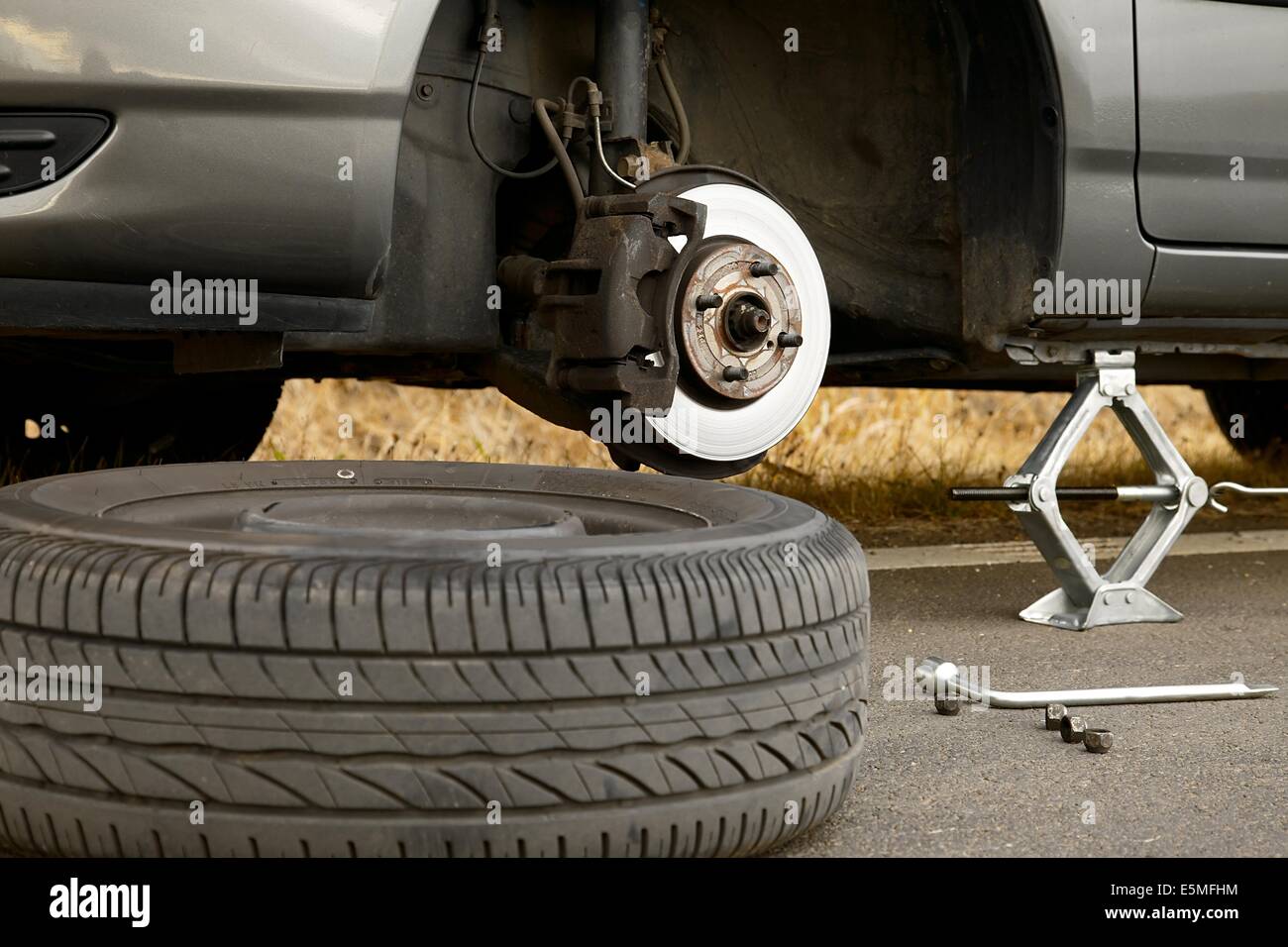 Emergency wheel hi-res stock photography and images - Alamy