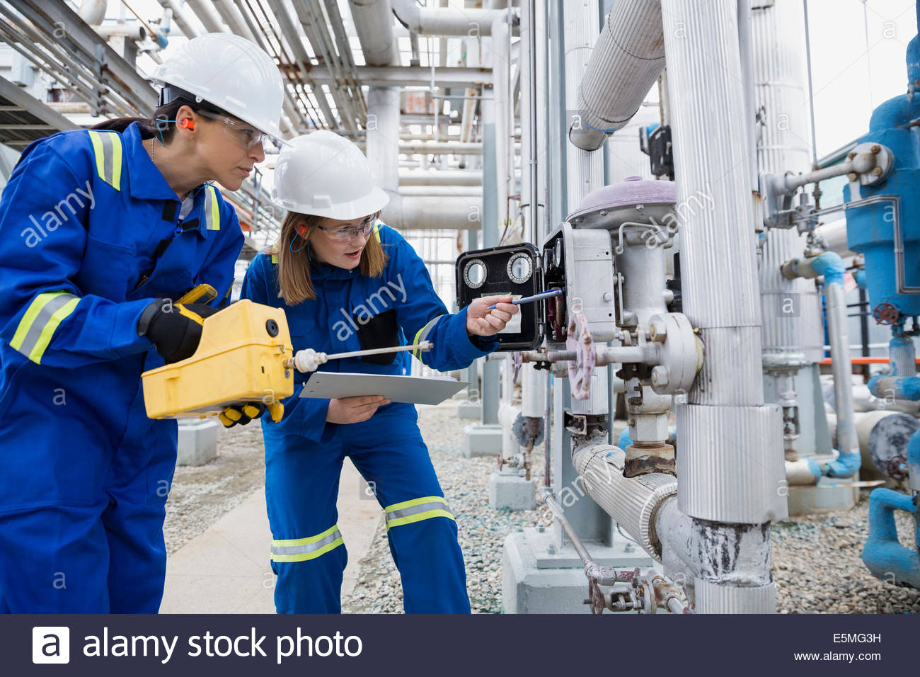 Gas gauges hi-res stock photography and images - Alamy