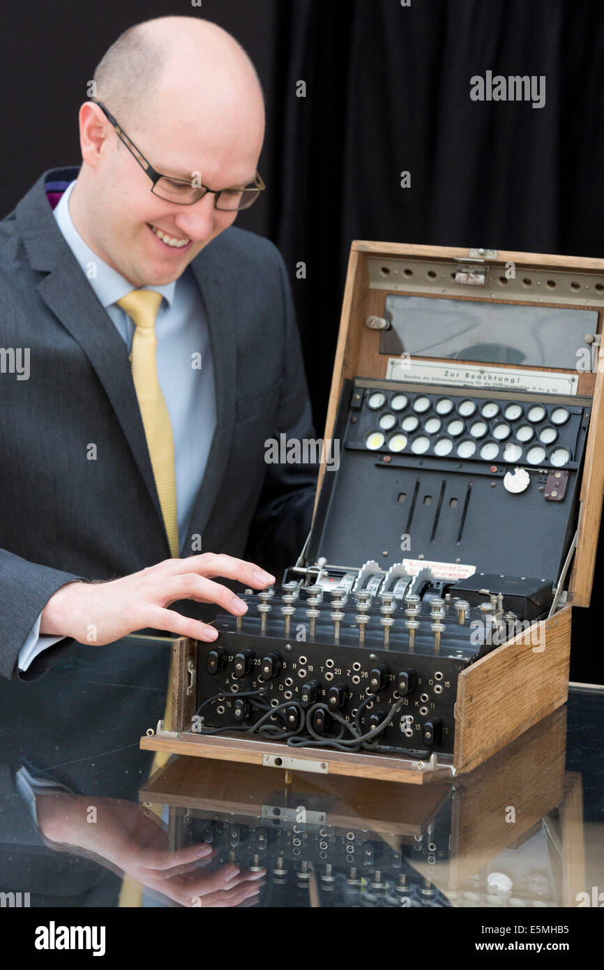 German enigma cipher machine hi-res stock photography and images - Alamy