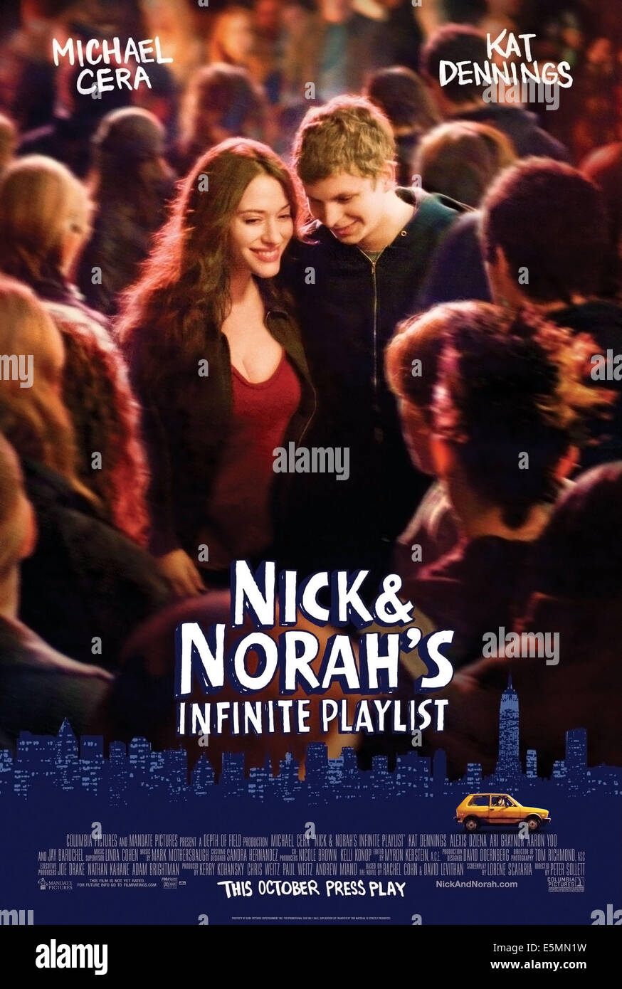 NICK AND NORAH'S INFINITE PLAYLIST, center: Kat Dennings, Michael Cera ...