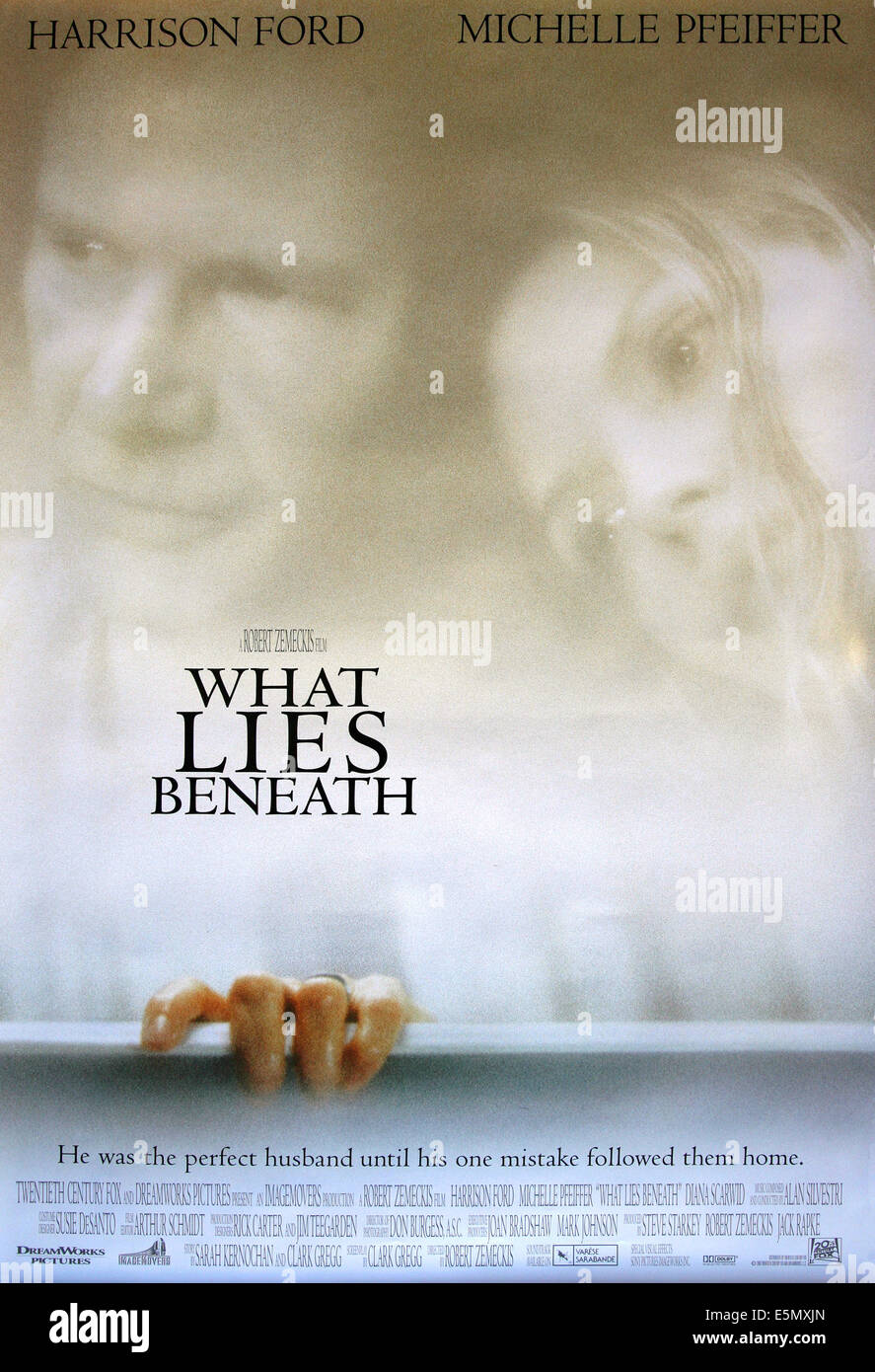 WHAT LIES BENEATH, from left: Harrison Ford, Michelle Pfeiffer, 2000 ...