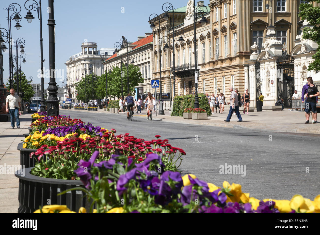 Nowy swiat warsaw hi-res stock photography and images - Alamy