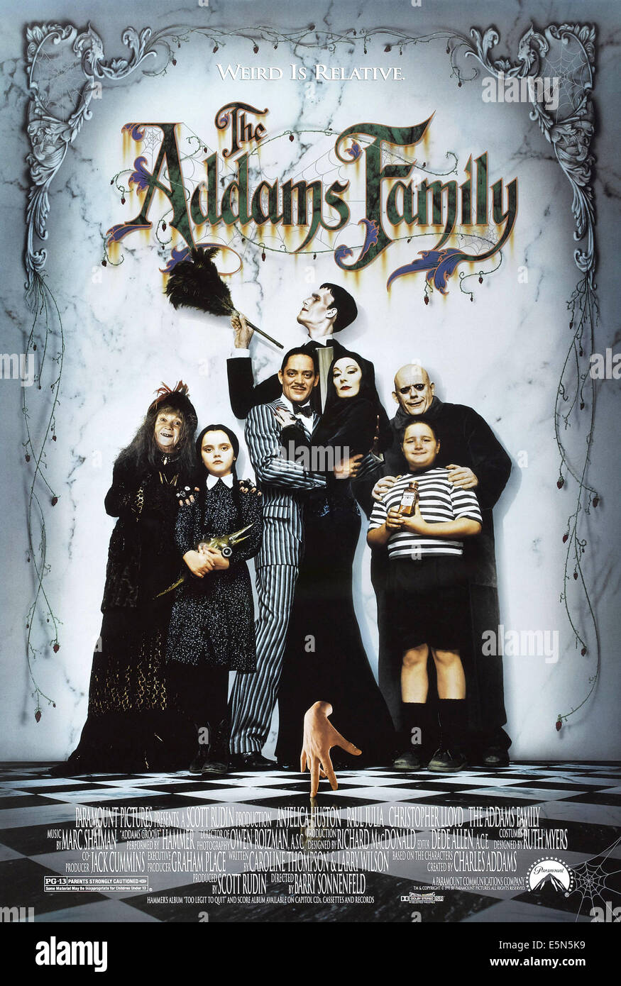 THE ADDAMS FAMILY, US poster art, Judith Malina, Christina Ricci, Raul ...