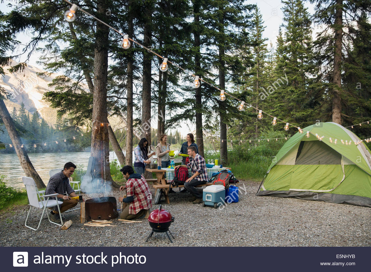 Men Hanging Out Stock Photos & Men Hanging Out Stock Images - Alamy