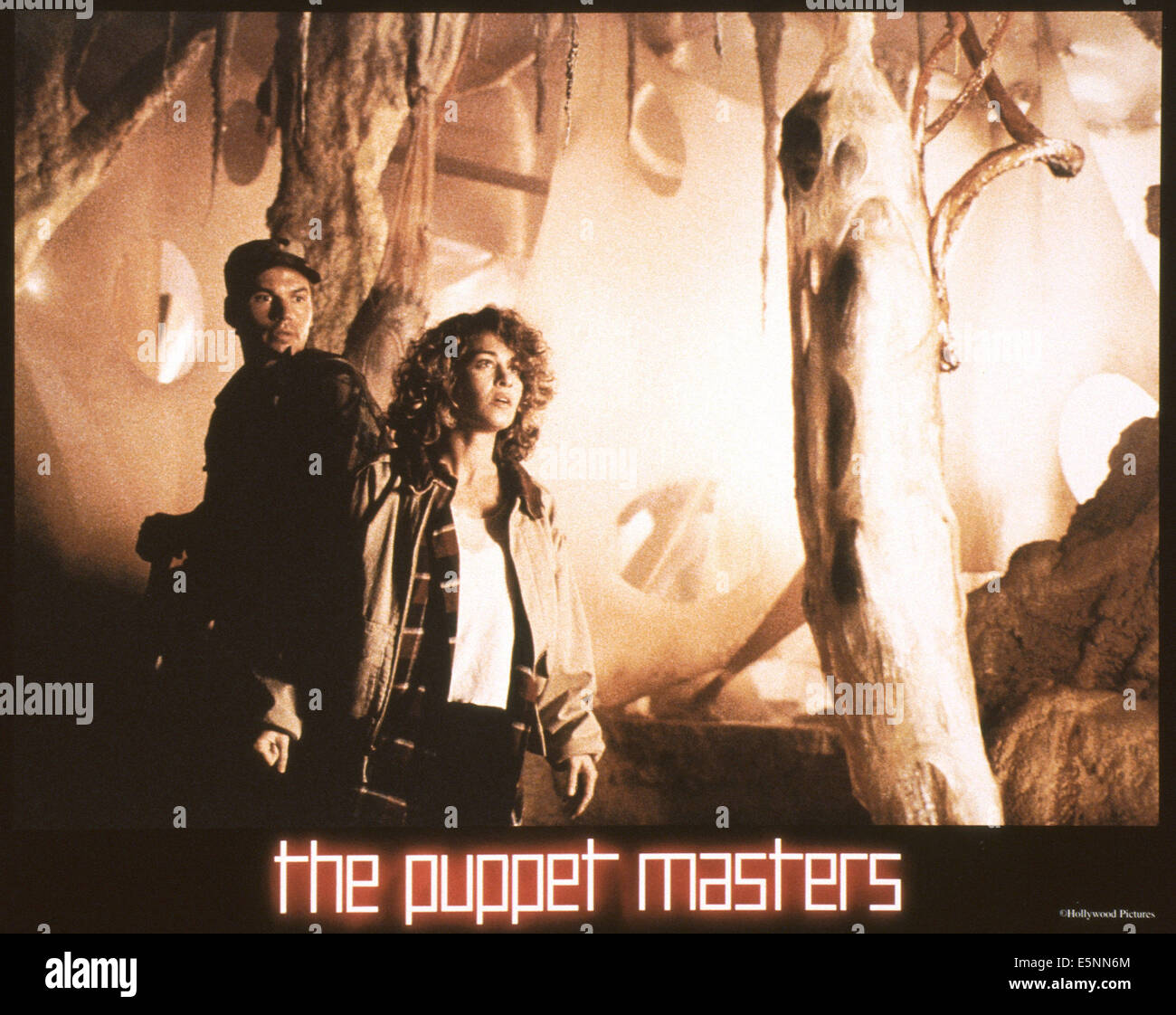 [TOMT][MOVIE/TV EPISODE] People are being wrapped in cocoons. Maybe to ...